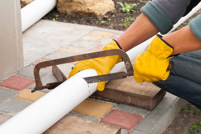 How to Install Gutters: 11 Steps - Taskrabbit Blog
