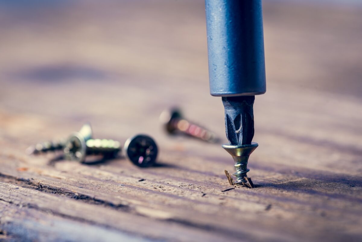 How to Remove a Stripped Screw Fast: A Complete Guide - Taskrabbit Blog